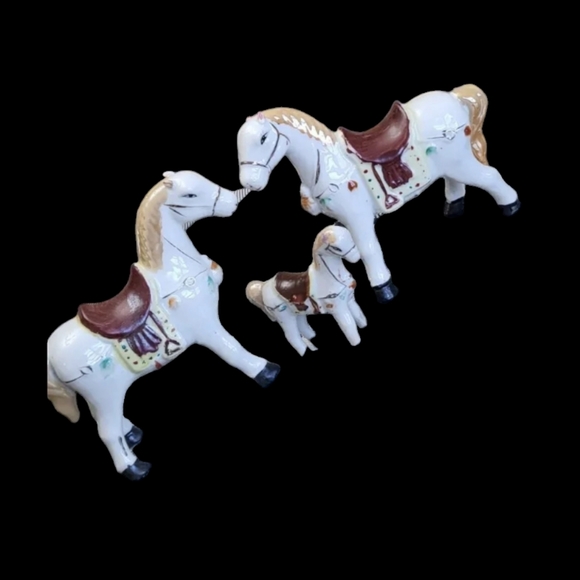 unbranded | Accents | Vintage Set 3 Parade Horses White Ceramic Ponies ...